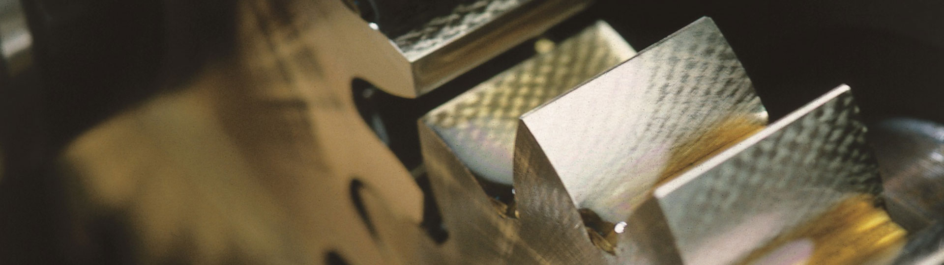 Oleje przekładniowe | FUCHS OIL CORPORATION (PL) SP Z.O.O.